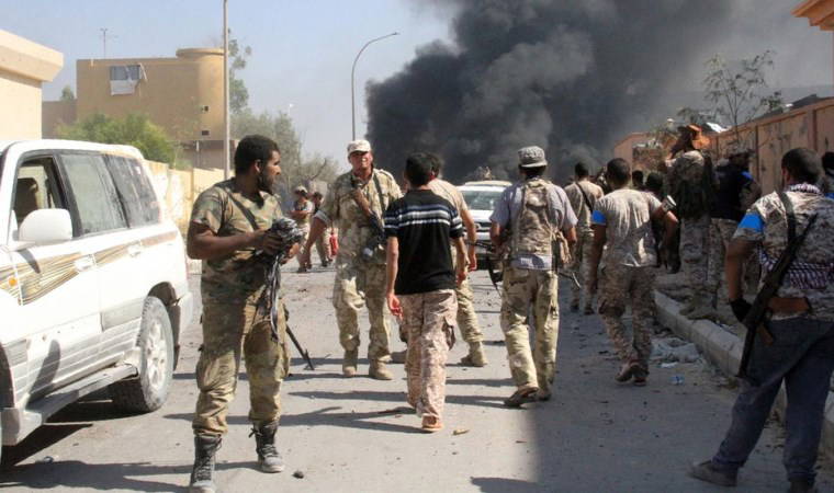 Guardian: Türkiye Libya'ya 2 bin Suriyeli savaşçı gönderiyor - Son ...