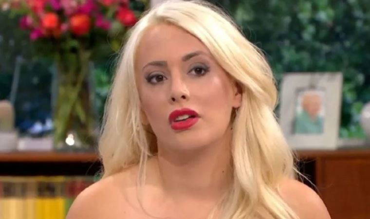 İklim aktivisti Laura Amherst canlı yayına çıplak çıktı - Son Dakika ...
