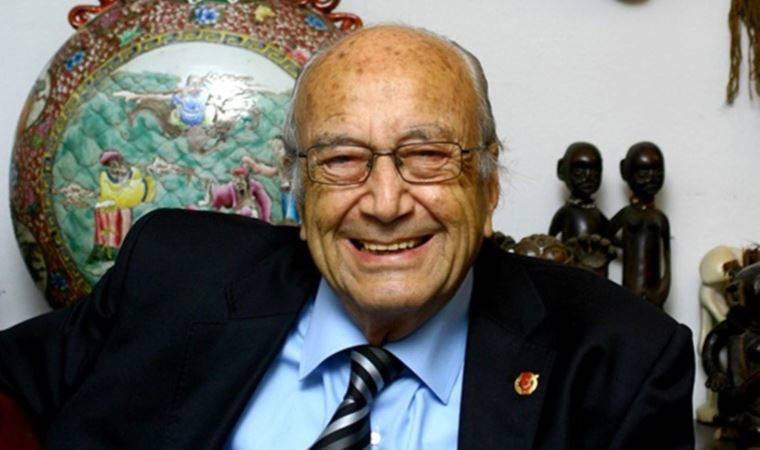 Aydınlanma bilgemiz Hıfzı Topuz’un 100. yaşına selam olsun! Öner Yağcı ...