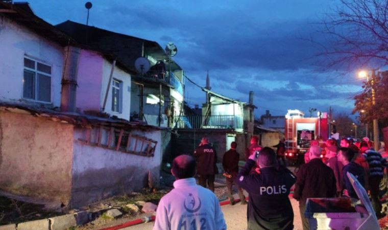 Elazığ’da soba patladı, evin bir kısmı çöktü: 2 yaralı - Son Dakika ...