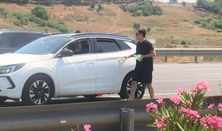 Aracının benzini biten şarkıcı Kutsi yolda kaldı! - Son Dakika Yaşam ...