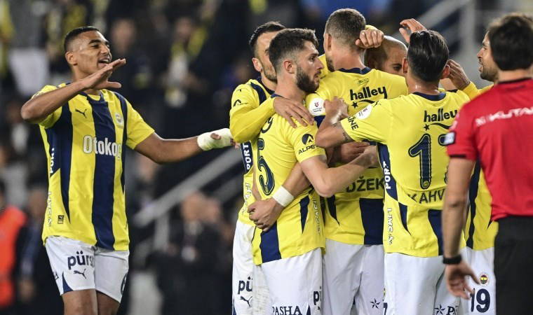 Fenerbahçe'de Alexander Djiku'dan Filip Kostic'e övgü! - Son Dakika ...