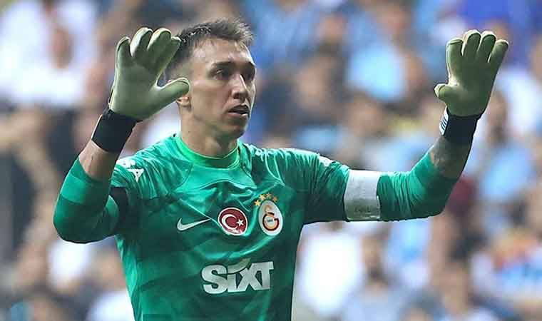 Fernando Muslera, Süper Lig tarihine geçti - Son Dakika Spor Haberleri ...