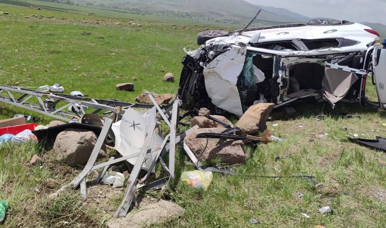 Varto yolunda feci kaza: 1 ölü, 4 yaralı - Son Dakika Türkiye Haberleri | Cumhuriyet