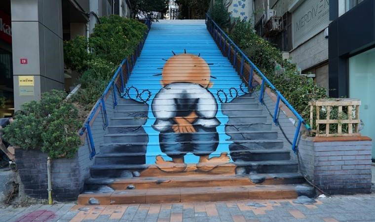 Cihangir’deki merdivenlerde çizimine başlanan ‘Hanzala’ resmi ...