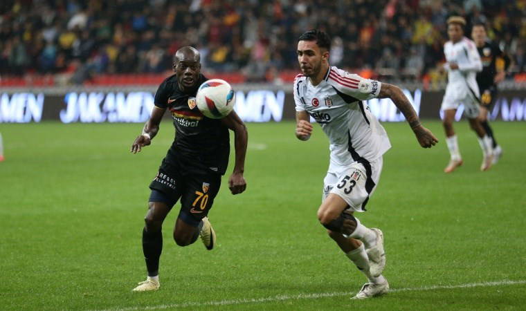 Emirhan Topçu'dan Milot Rashica'ya övgü: 'Bir sağ bek kazandık' - Son ...