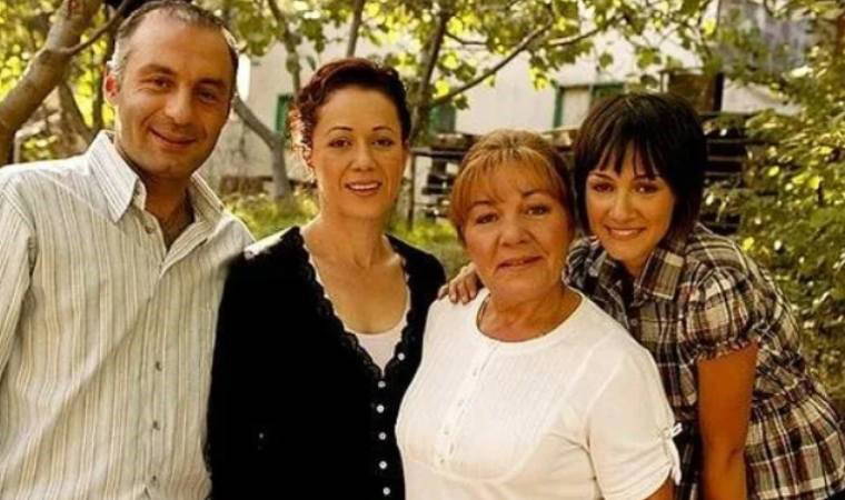 Usta oyuncu Bedia Ener Öztep, hayatını kaybetti! - Son Dakika Yaşam ...