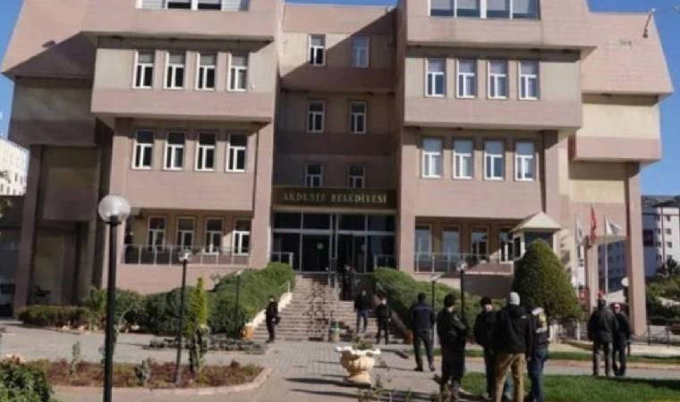 DEM Partili Ali Bozan duyurdu: Kayyum atandı, göreve döndü! - Son ...